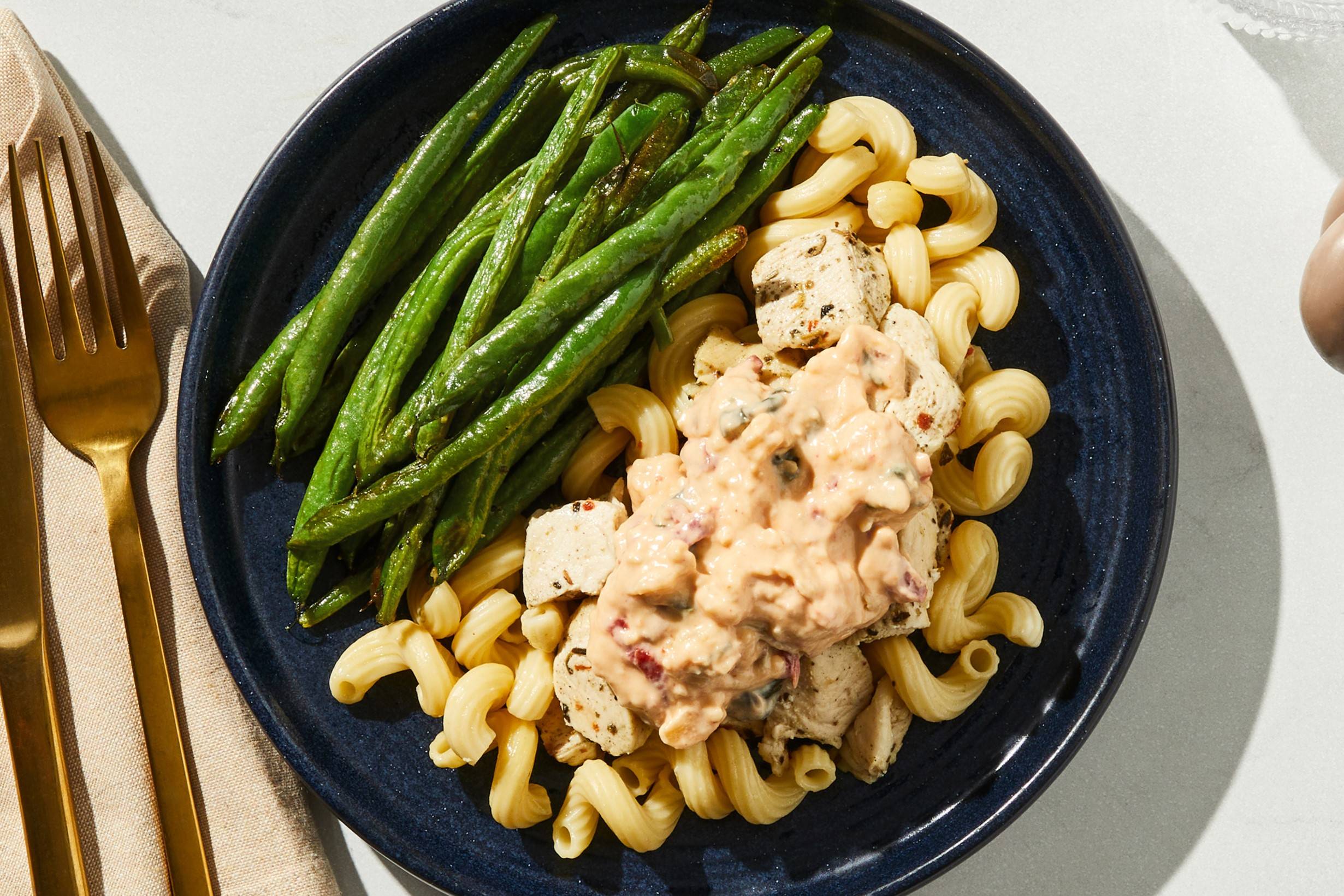Parmesan & Sun-Dried Tomato Chicken Cavatappi with Roasted Green Beans ...